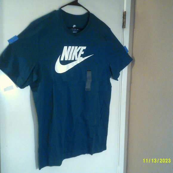 Nike | Shirts | New Nike Sportswear Icon Futura Ss Tee Mens Green ...